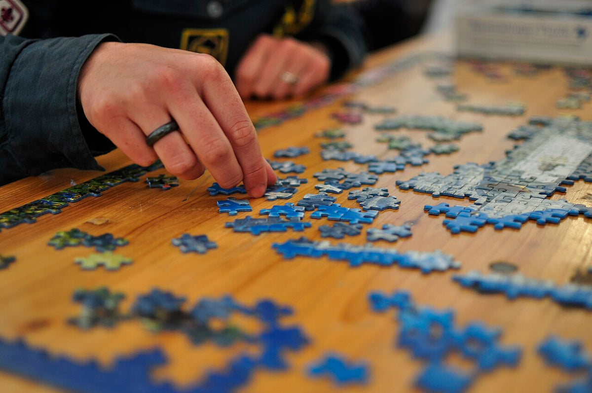 Tarde de Armado de Puzzles – PiedraBruja